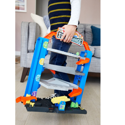 Hot Wheels Jump & Drop Garage Playset